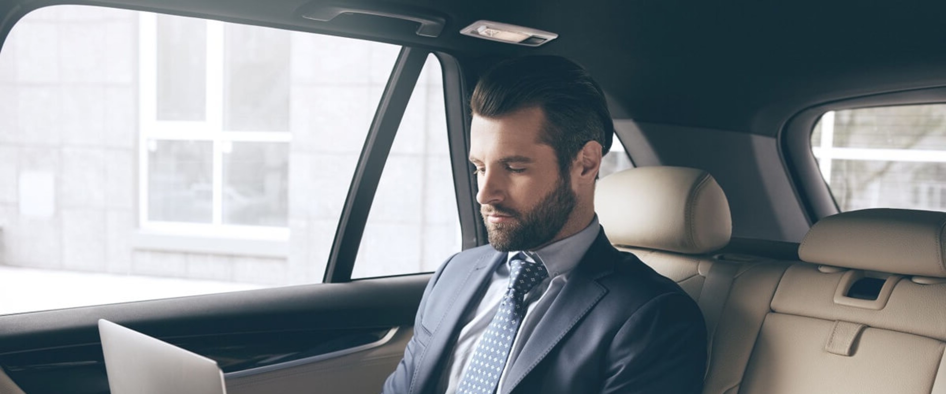 The Ultimate Guide to Limousine Services for Long Distance Travel